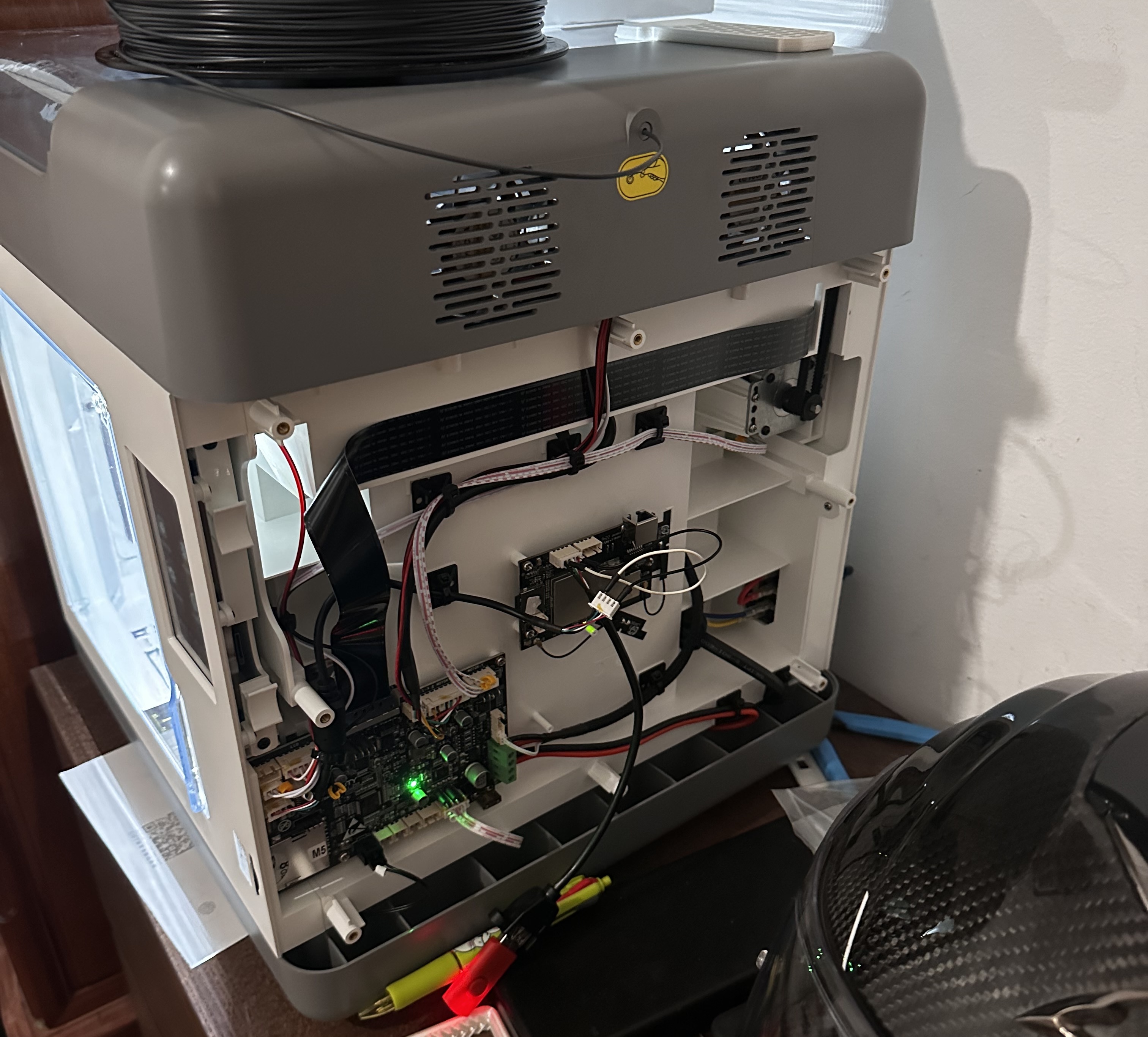 Upgrading the Creality Sermoon V1 3D printer · Afonso Raposo